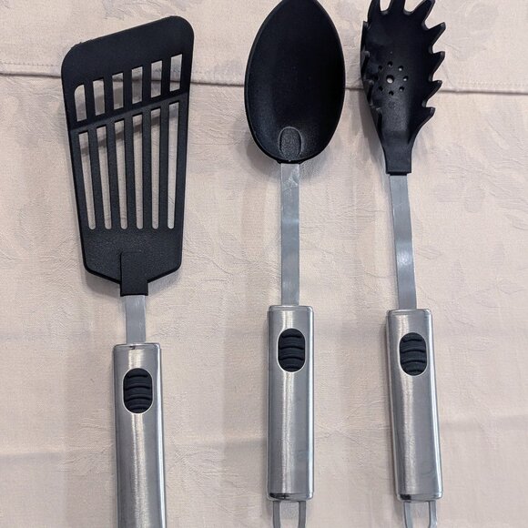 Oneida | Kitchen | Set Of 3 Oneida Stainless Steel 88 Cooking Utensil ...